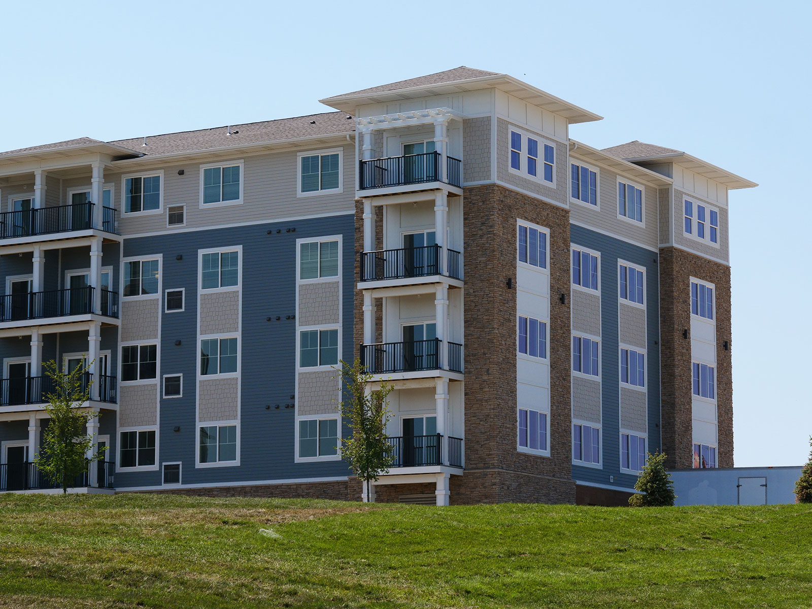 Commercial Stone - Fireplace Stone & Patio